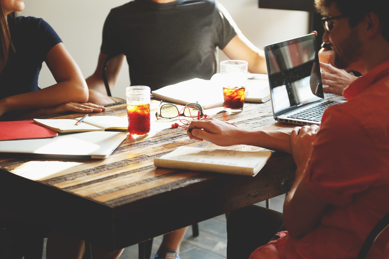 Ultimate Meeting Preparation Checklist: 15 Essential Steps